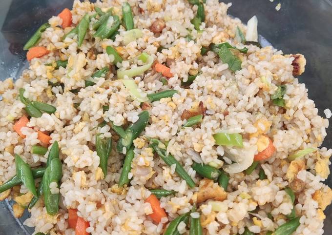 Resep Uncle roger fried rice oleh stephanie prasetyo - Cookpad