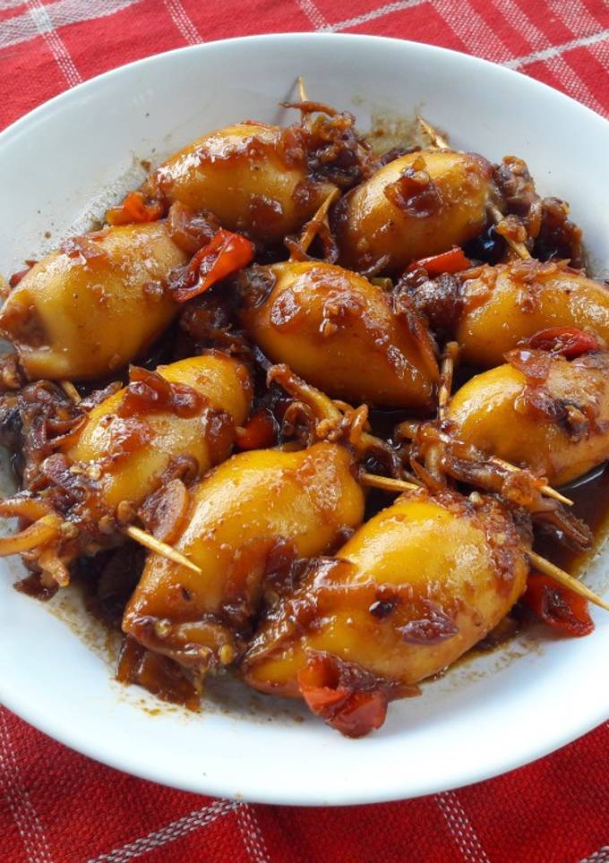 Resep Cumi isi Tahu Telur masak Asam oleh Chinantalya Ivada - Cookpad