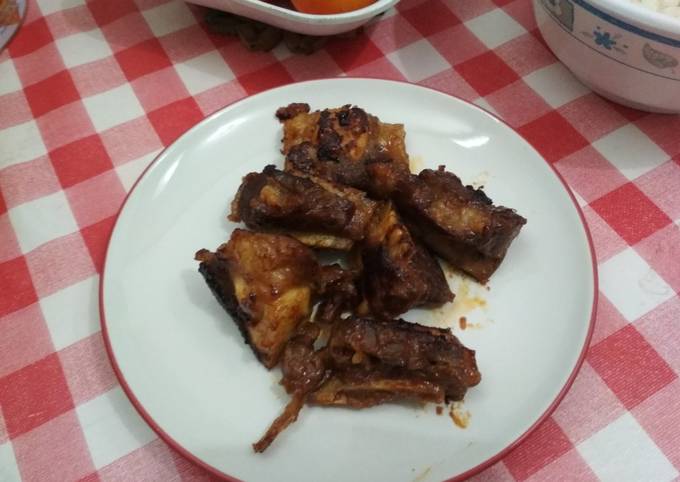 Resep Iga bakar oleh ika fransiska - Cookpad