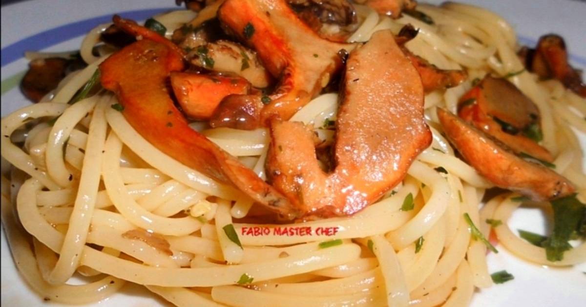 Ricetta Spaghetti con Funghi Gallinacci sfumati al Cognac di Fabio Del ...