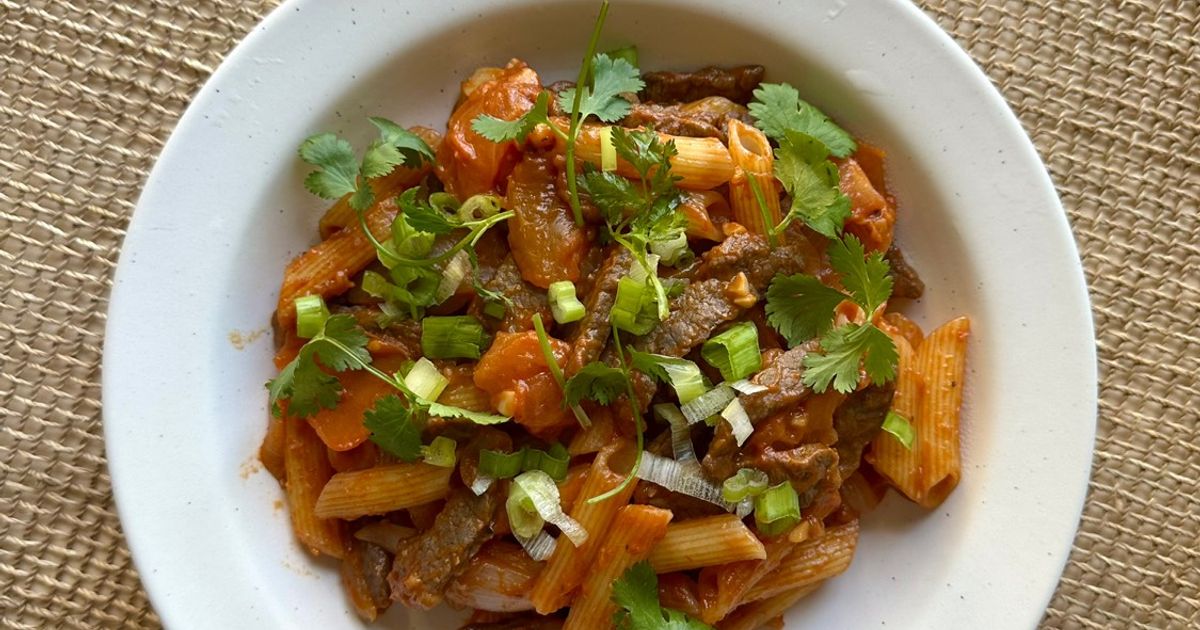 Vietnamese Macaroni Beef Stir Fry (Nui Xào Bò) Recipe By Tâm