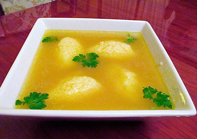 Sopa con croquetas de sémola Receta de "cocinar con jorgette"- Cookpad