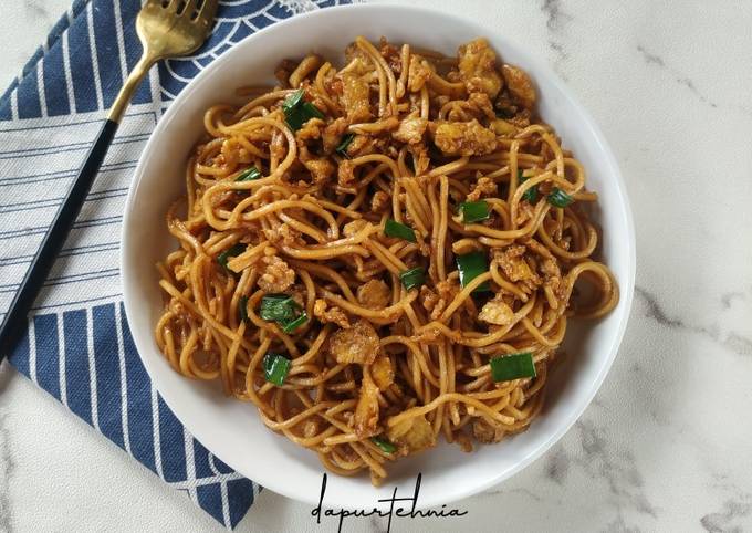 Resep Tiam Mi (Mie Goreng Manis) oleh dapurtehnia - Cookpad