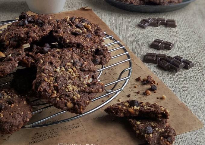 Resep Peanut Choco Cookies oleh Ecy - Cookpad