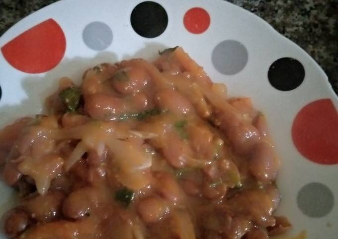 طريقة عمل لوبيا حمراء بالبصل والطماطم على اصولها بطريقة سهلة وسريعة من ...