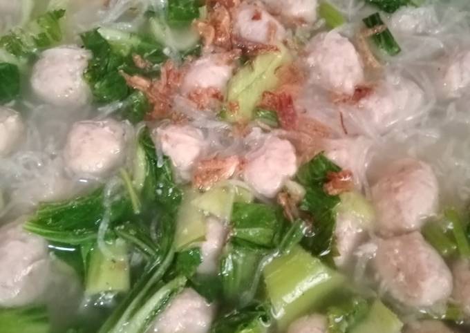 Resep Bakso kuah masak cepat sekali habis oleh Anik's Trisnowati - Cookpad
