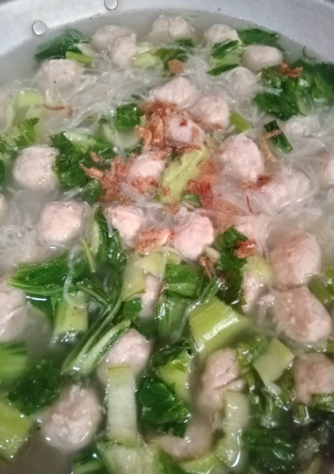 Resep Bakso kuah masak cepat sekali habis oleh Anik's Trisnowati - Cookpad