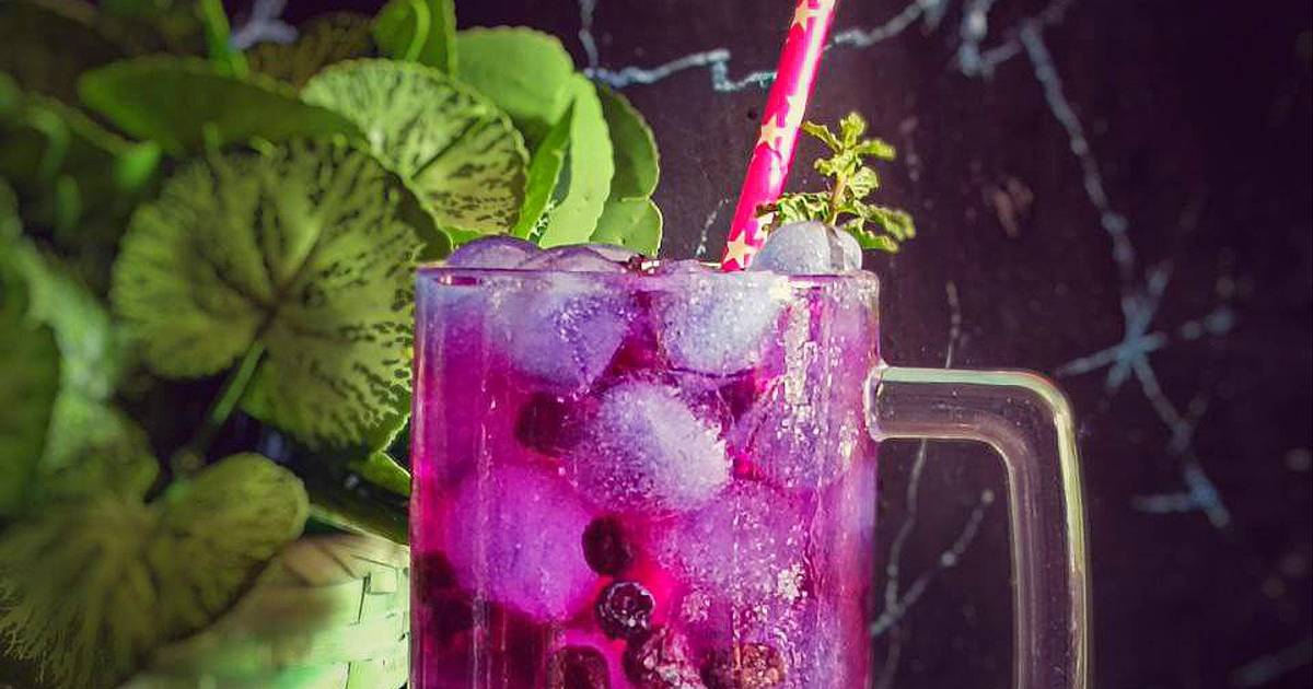 Resipi Soda Bunga Telang & Blueberry oleh Leeina Qaliena - Cookpad