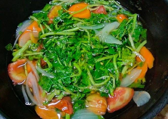 Resep 022. Sayur Bening Selada Air (Diet Menu) oleh mommyjoe - Cookpad