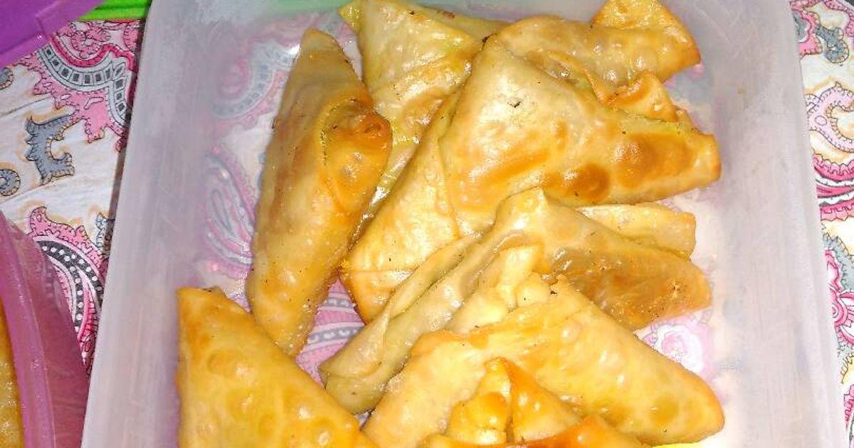 Resep Samosa Kentang Sosis oleh tiara - Cookpad