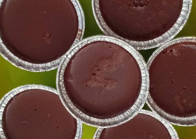 Resep Pudding cup cokelat oleh annastasia rr - Cookpad