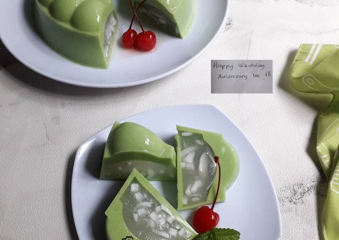 Resep Puding pandan kelapa muda oleh Mama fathan - Cookpad