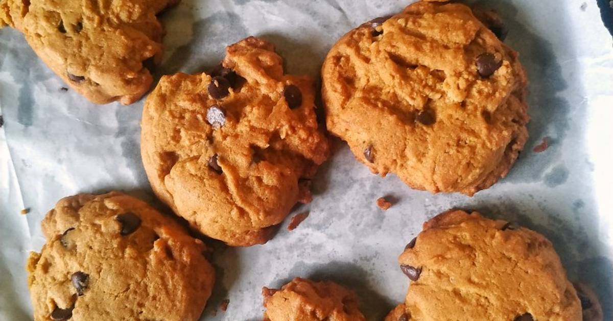 Resep Choco chip cookies oleh Saluna Mahira - Cookpad