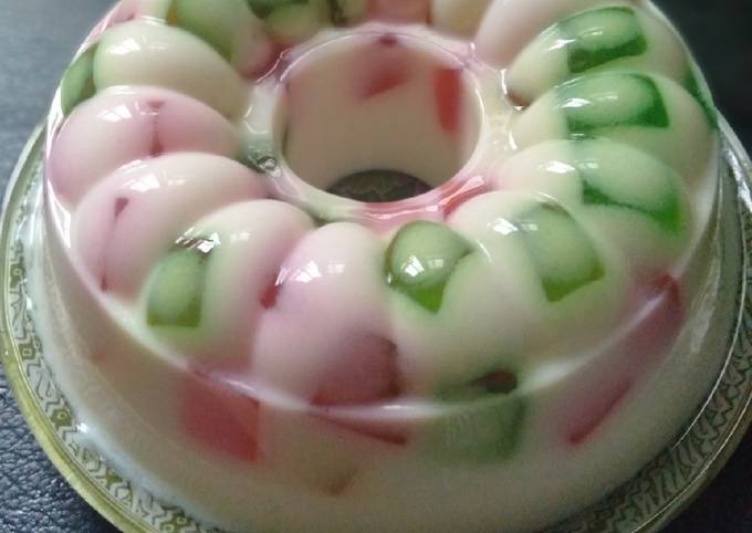 Resep Puding mozaik susu oleh Lili Sulviana - Cookpad