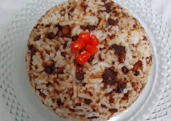 Resep Nasi Tutug Oncom Bandung oleh Lidia Permata - Cookpad