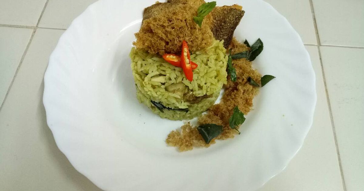 สูตร ข้าวผัดเขียวหวานปลาสลิดฟู#Uncle& Friends #Dtc4#Canteen โดย Benz Bang - Cookpad