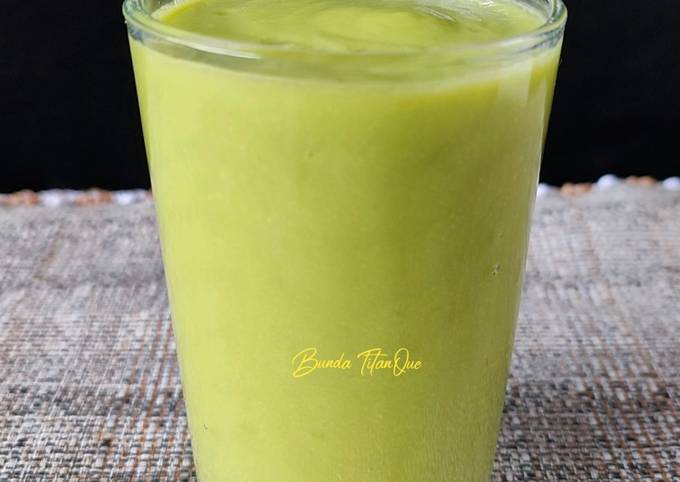 Resep Smoothies Alpukat with Air Kelapa oleh Bunda TitanQue - Cookpad