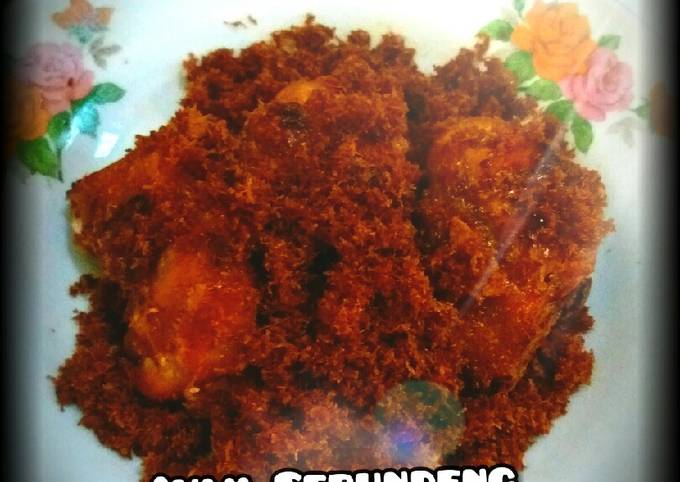 Resep Ayam Serundeng oleh Ummu Humairoh - Cookpad