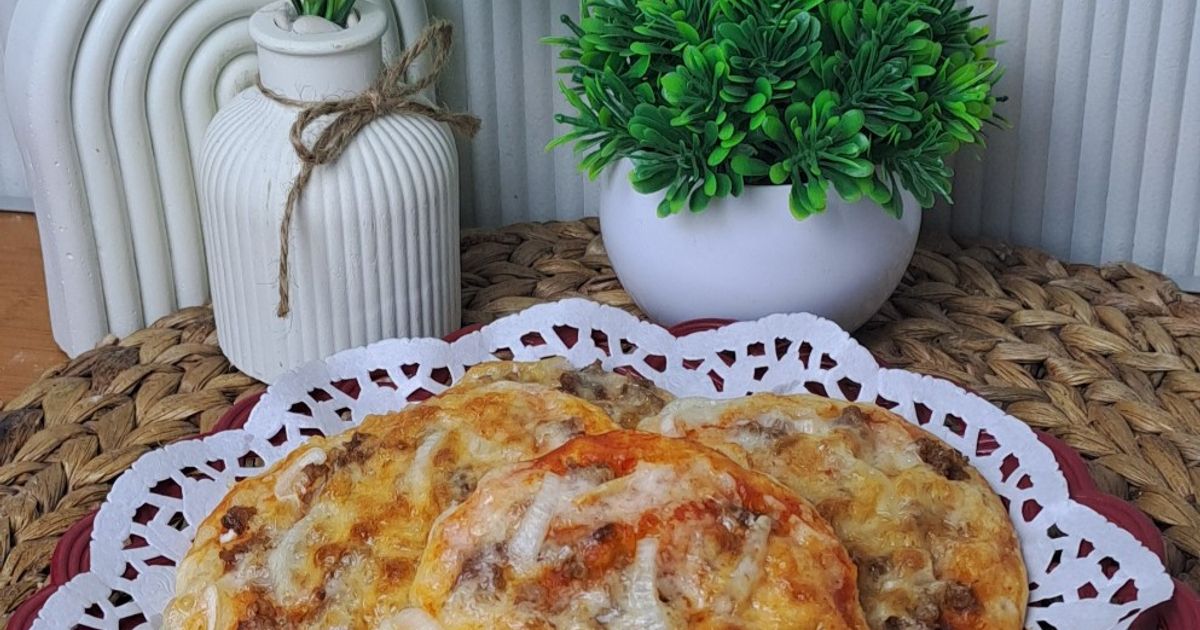 Resep Meat Pizza Mini oleh Selfie - Cookpad