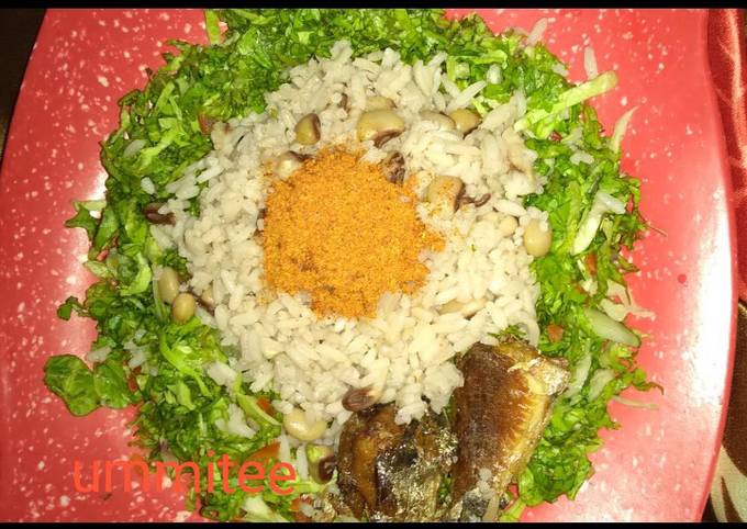 Rice and beans with salad and fried fish Recipe by Fatima Ummi Tunau ...