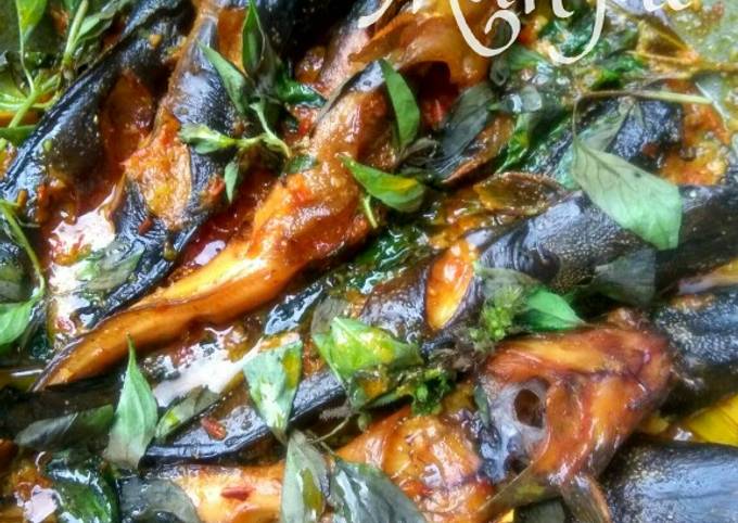 Resep Mangut Mercon Lele Asap oleh 🌷ferariani - Cookpad