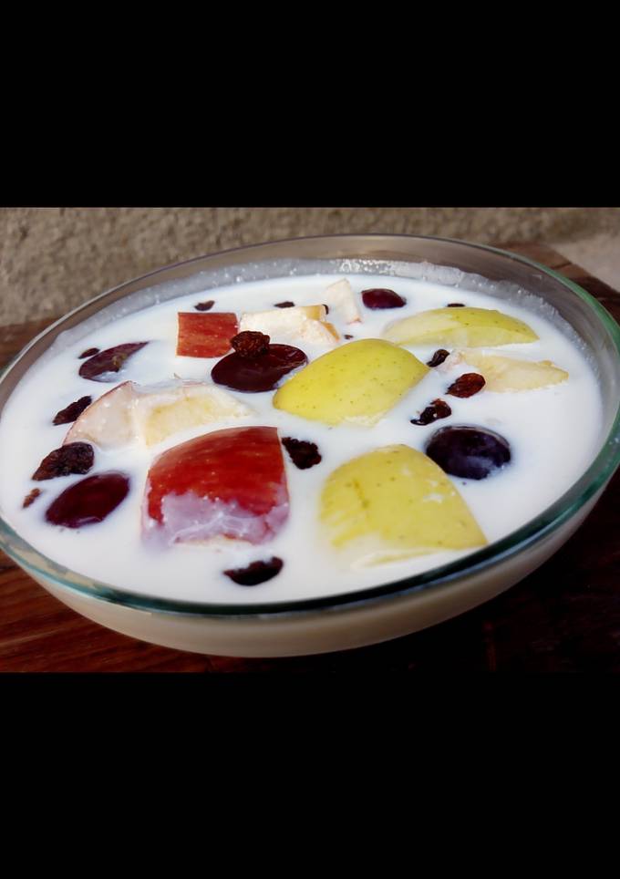 Yogo fruits Recipe by Sarah's cake&more - Cookpad