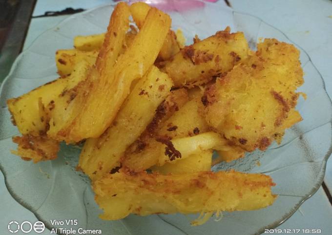 Resep Singkong goreng merekah 😋😋 oleh Sartika Tika - Cookpad