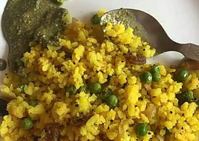 Peas poha Recipe by Manju Ramesh Arora - Cookpad