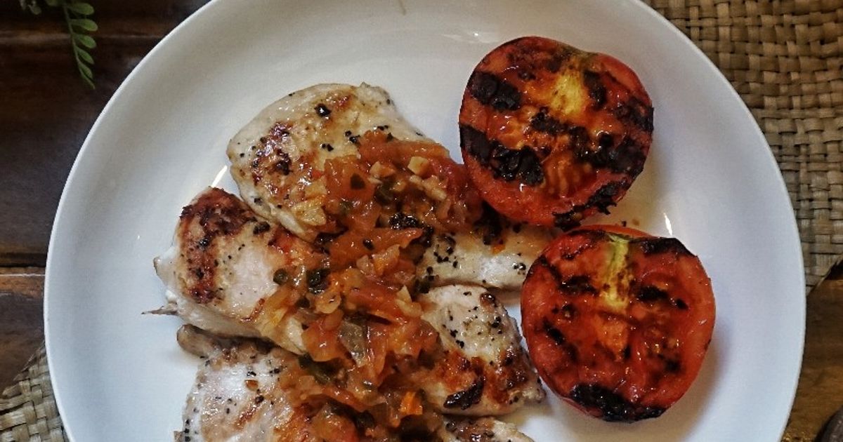 Resep Chicken Steak Tomato Concasse Sauce (Eat Clean Menu) oleh 👩‍🍳 ...