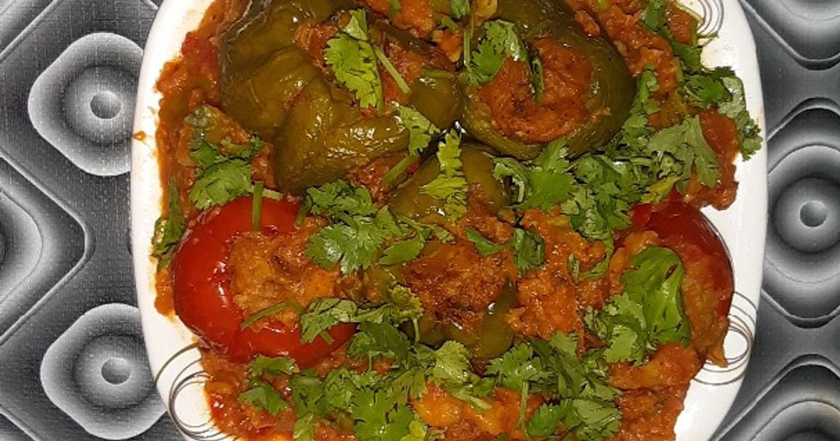 Baked Stuffed Capsicum And Tomatoes Curry Recipe by Bhavya Khoda - Cookpad