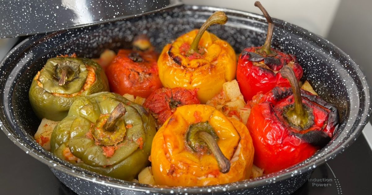 Gemista 🇬🇷 Greek Stuffed Vegetables (Tomatoes, Peppers, And Potatoes ...