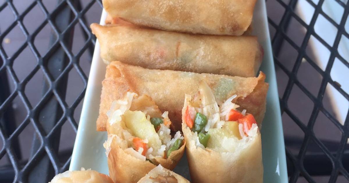 Resep Lumpia mini isi jamur kentang wortel oleh Blossomville Kitchen ...
