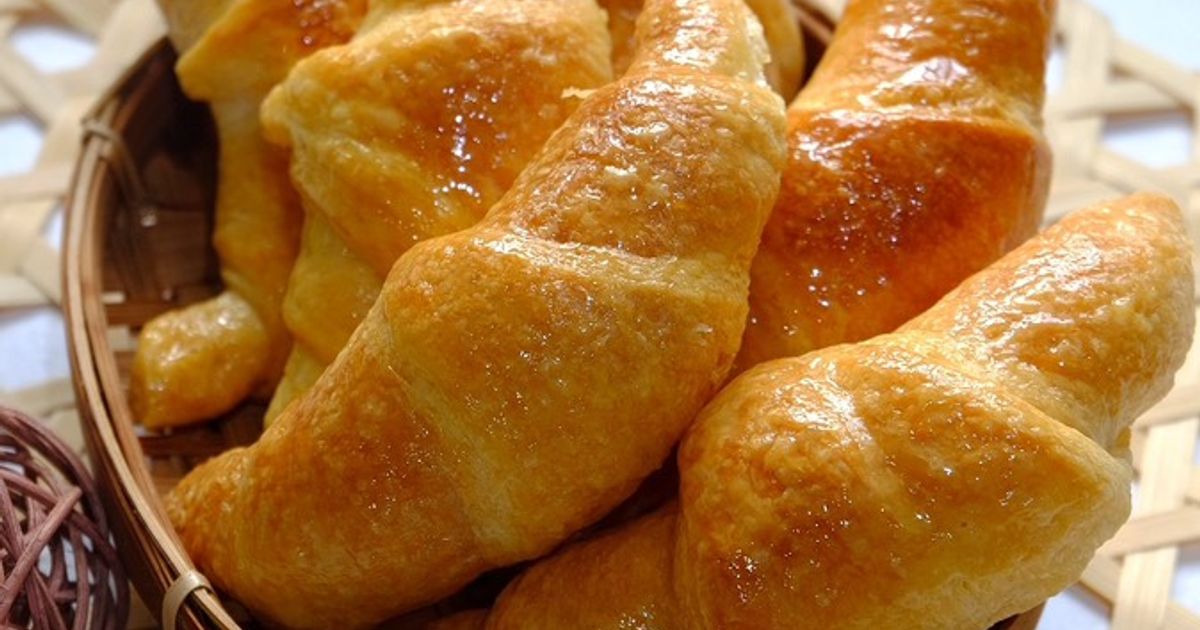 Resep Croissant Mini Crispy (Danish Pastry) oleh i_amallea - Cookpad