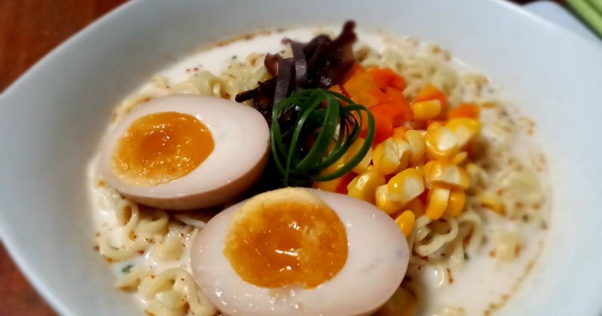 Resep Ramen Jepang Hakata Style dari Mie Instan oleh 🌱Bunda Zaza - Cookpad