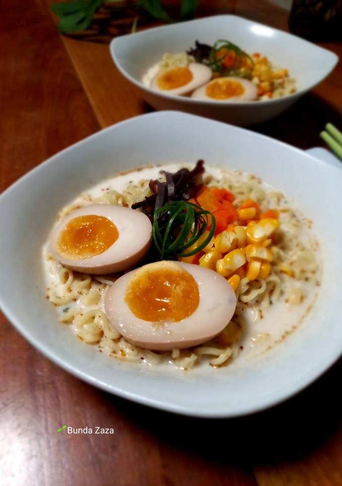 Resep Ramen Jepang Hakata Style dari Mie Instan oleh 🌱Bunda Zaza - Cookpad