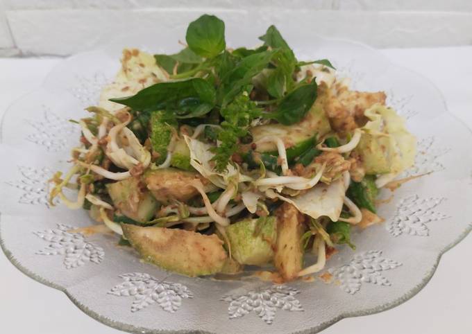 Resep Karedok oleh Sukma, Billy, Radestia, Shidiq - Cookpad