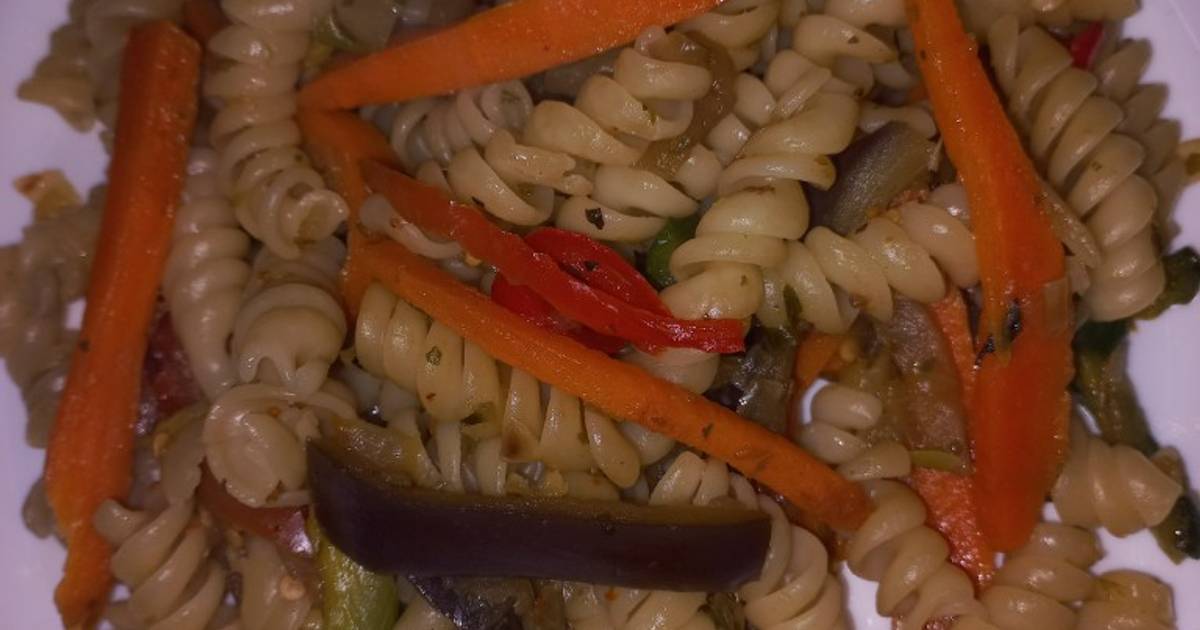 Mix de Vegetales con Fideos Receta de Erica Arias- Cookpad