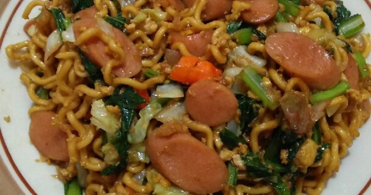 Resep Mie goreng pedas manis oleh Isti Haviri - Cookpad