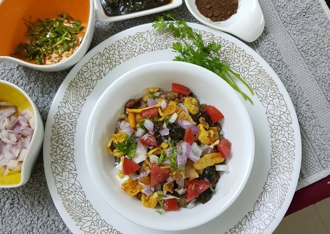 Moth Daal Chaat Recipe by Sushree Satapathy - Cookpad