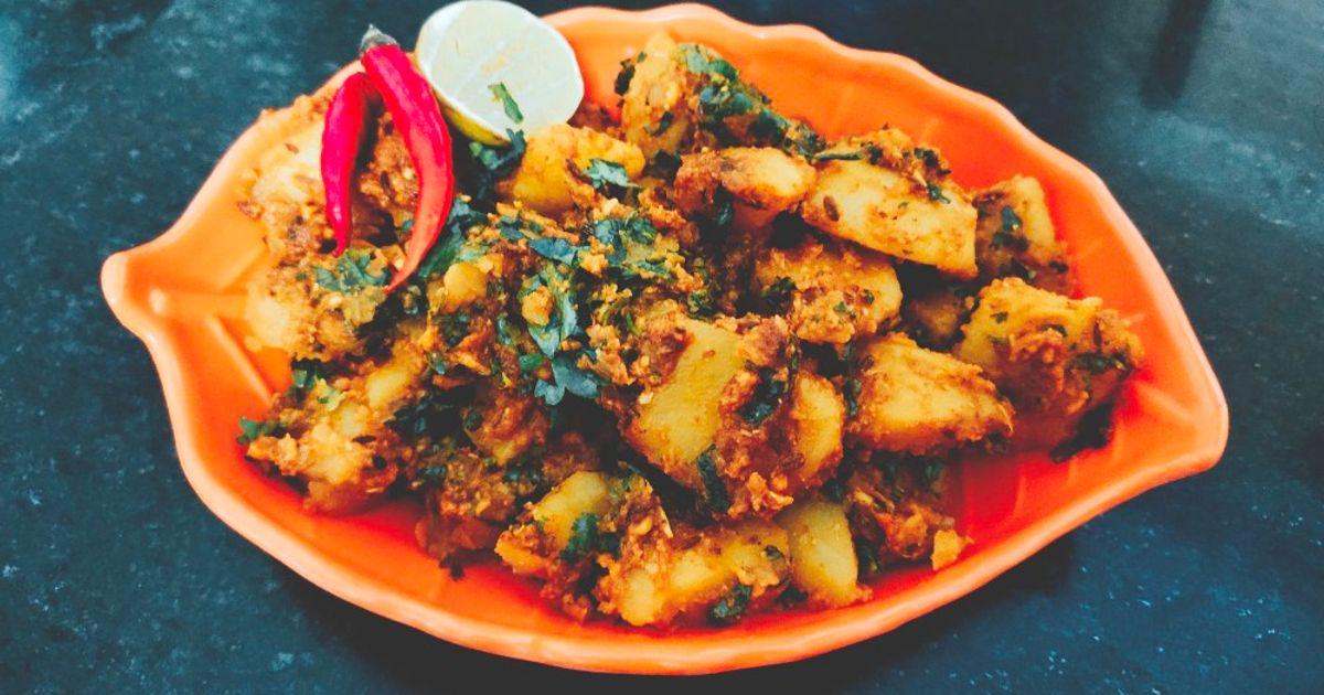 Lasaniya Batata Recipe by DrKhushboo Bansal - Cookpad