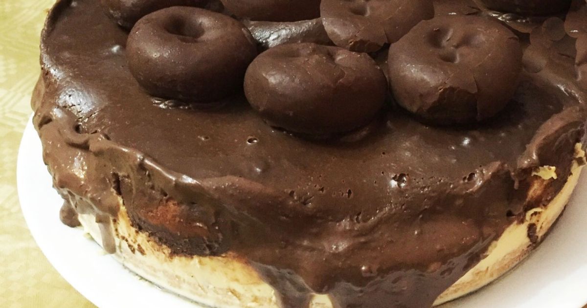 Tarta De Donuts Receta de Laura Portillo