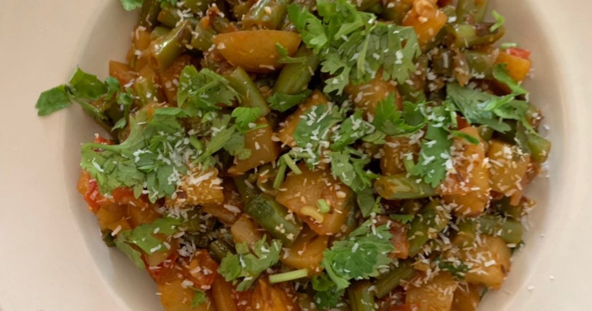 Aloo And French Bean Dry Sabzi Recipe By Deepti Patil