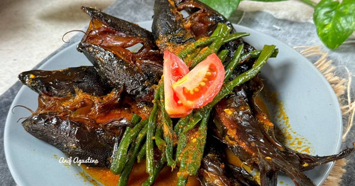 Kumpulan resep olahan ikan asap enak dan praktis untuk hidangan rumah