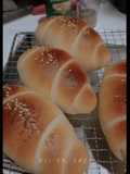 Resep salt bread viral chewy & crunchy untuk dinikmati
