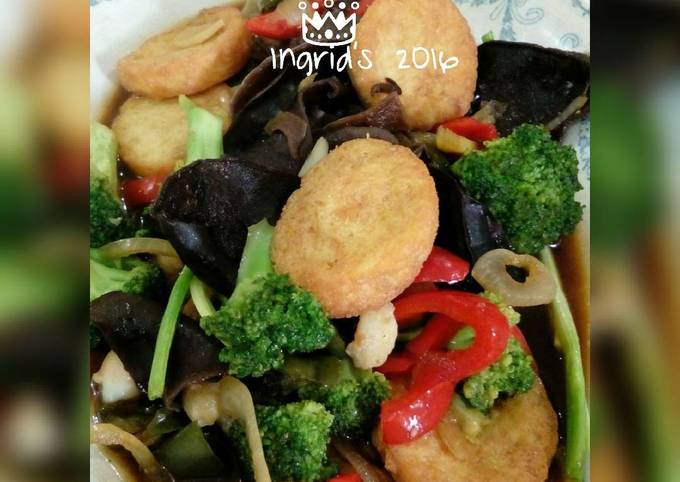 Resep Brokoli Egg tofu masak Angsio oleh Ingrid Soebagio - Cookpad