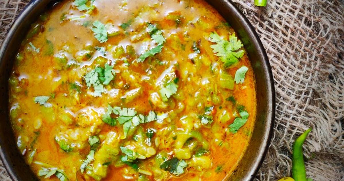 तोरी की सब्जी (Tori ki sabzi recipe in Hindi) रेसिपी बनाने की विधि in ...