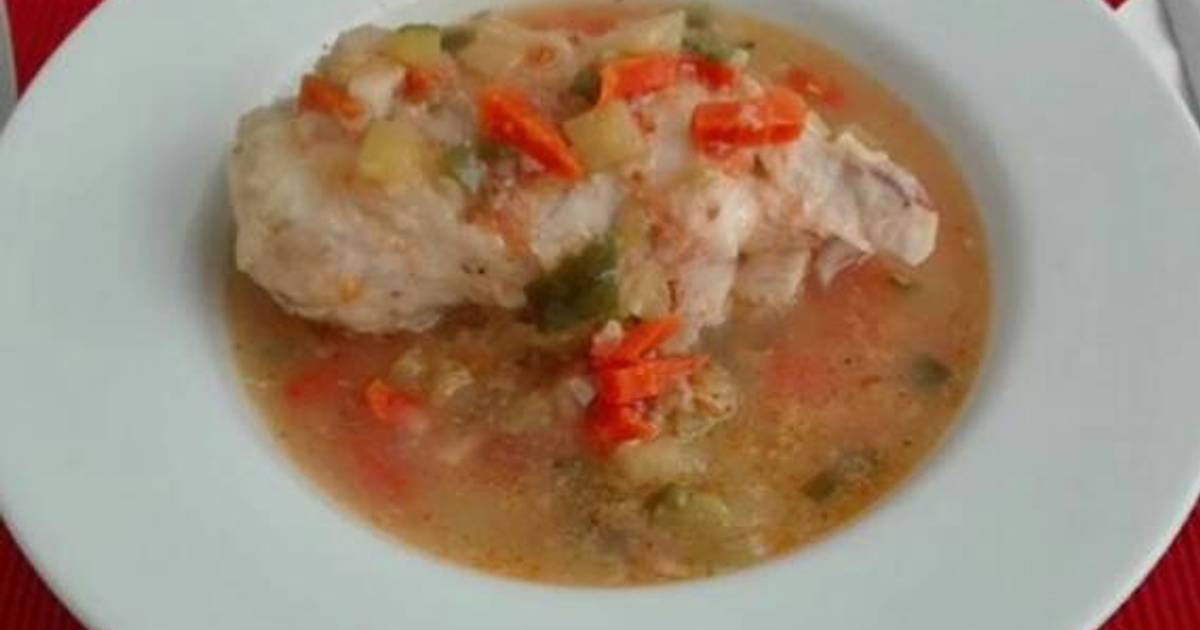 Cola de rape guisada con verduritas Receta de Noemí Gómez - Cookpad