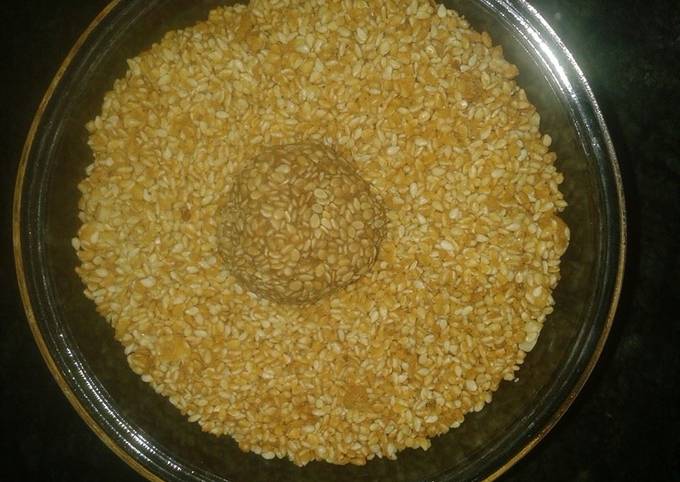 Sesame-Jaggery Recipe by Nirmal Kaur - Cookpad
