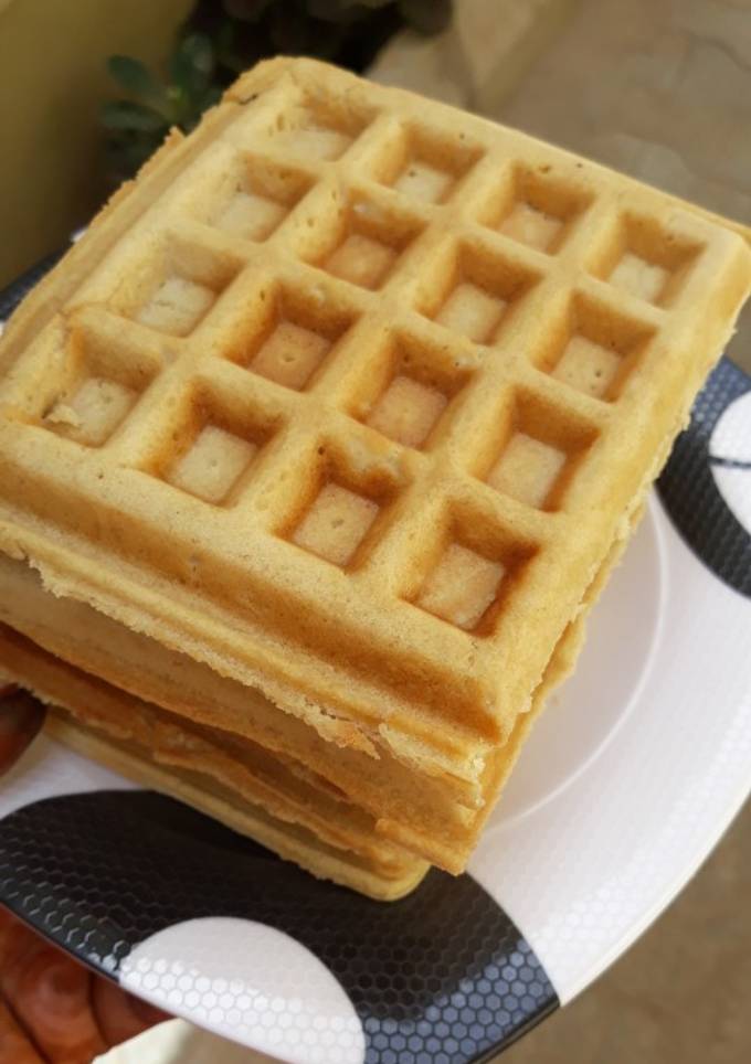 Waffles Recipe by Aisha Sada - Cookpad