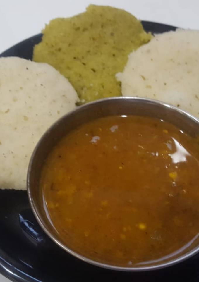 Instant Rava Idli-two styles Recipe by Mamta Mehta - Cookpad